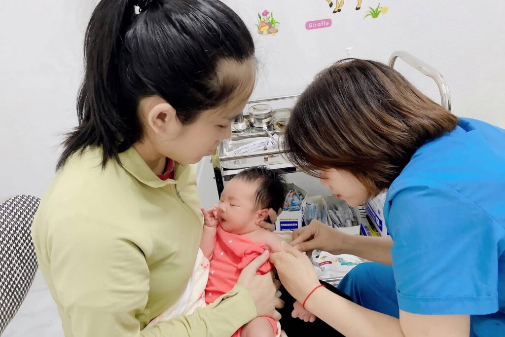 Bệnh quai bị: Nguyên nhân, triệu chứng, cách phòng ngừa và điều trị ...